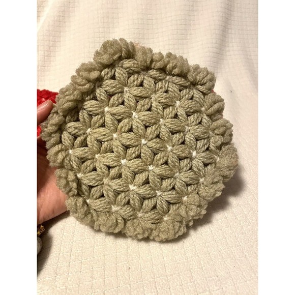 Kitchen | Vintage Handmade Yarn Hot Pot Trivet Wool Hot Pot Mats ...